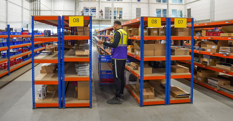 Package delivery, couriers, shipments to parcel lockers - Venipak